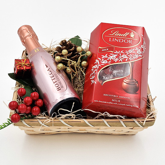 The Mini Luscious Lindor Red Christmas Delight Hamper